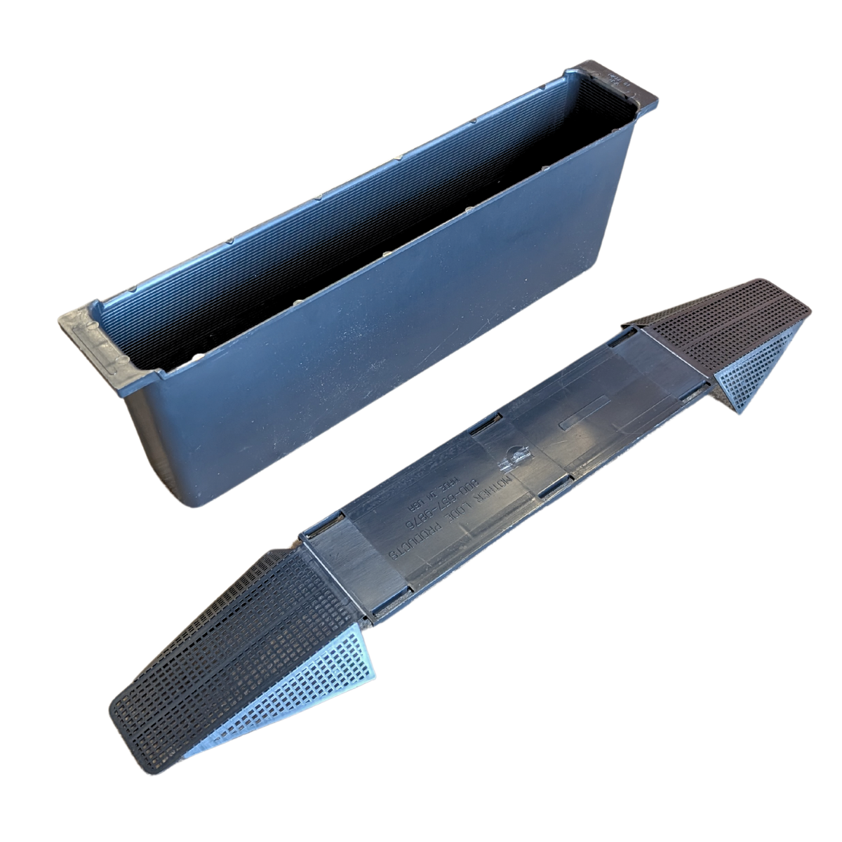 Medium Internal Frame Feeder with Ladders – Homestead